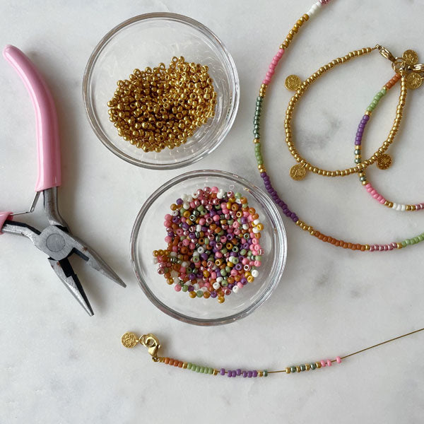 DIY Kralen pakketje Colormix Muntjes ketting en armbandjes – Beadies